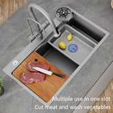 Kitchen Sinks – BLIOTE